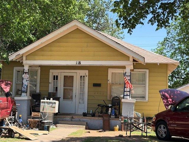 118 S Hitchcock St, Hobart, OK 73651