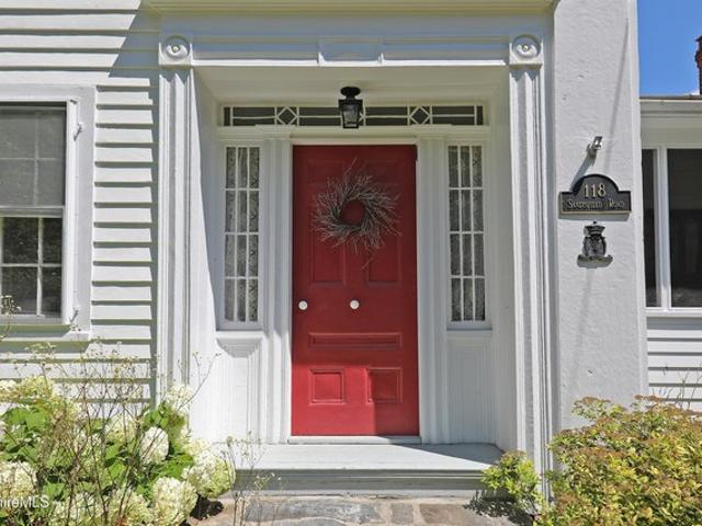 118 Sandisfield Rd, Sandisfield, MA 01255