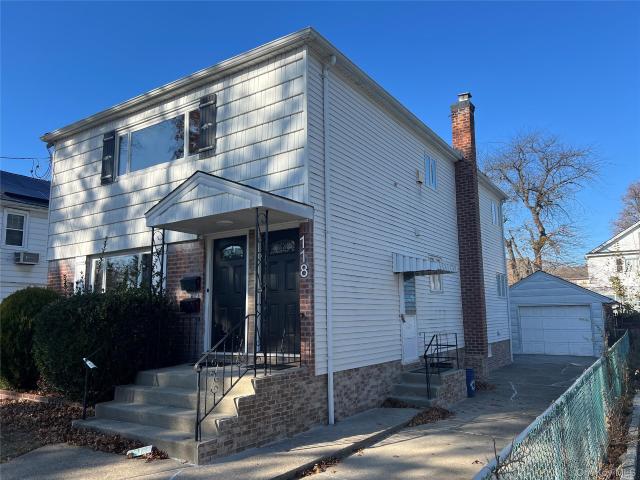 118 Sherman Avenue B Upper Level