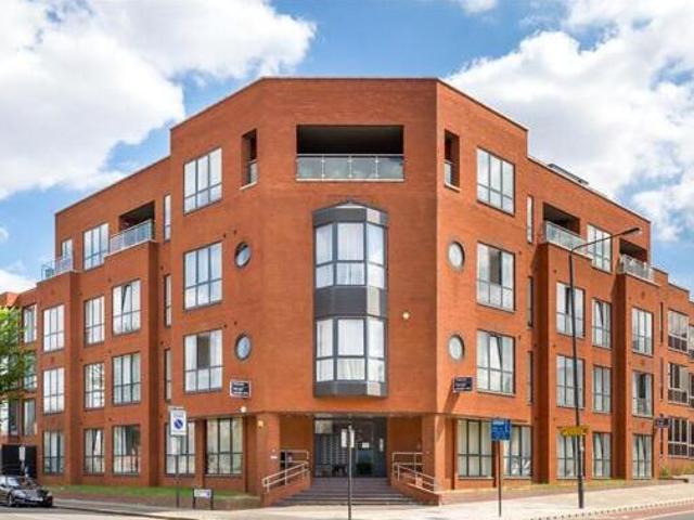 118 Station Road, Kirkfield House, Harrow, Studio Flat For