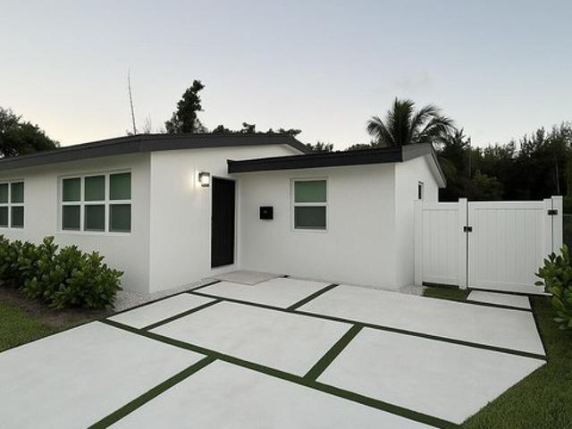 118 SW 7th St, Delray Beach, FL 33444