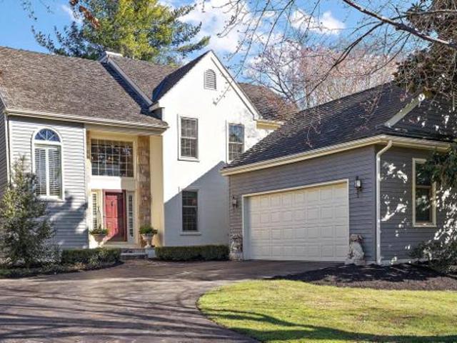 118 Ponds Ln, Wilmington, DE 19807