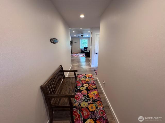 118 Pacific Boulevard NW