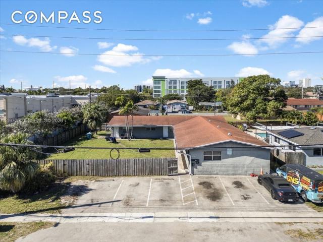 118 Phippen Waiters Rd, Dania Beach, FL