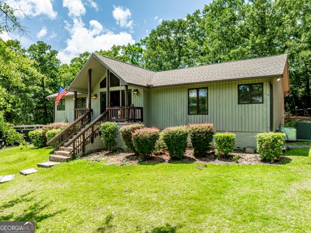 118 Pinecrest Drive NE