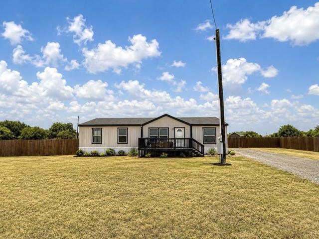 118 Private Road 4438, Rhome, TX 76078