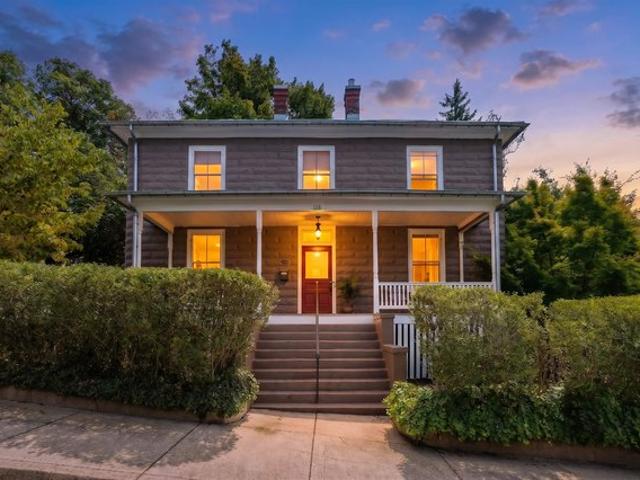 118 Prospect St, Staunton, VA 24401