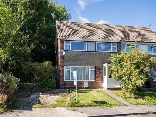 £118 p/w £511 pcm ⓘ The monthly or weekly payment required by the landlord. Read our glossary page Crossways, Canterbury