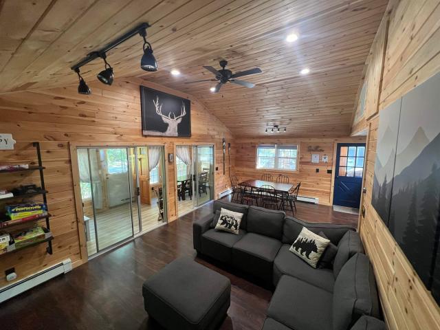 118 Round Pond Road