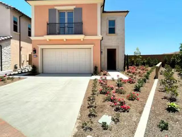118 Roundhouse, Irvine, CA 92618