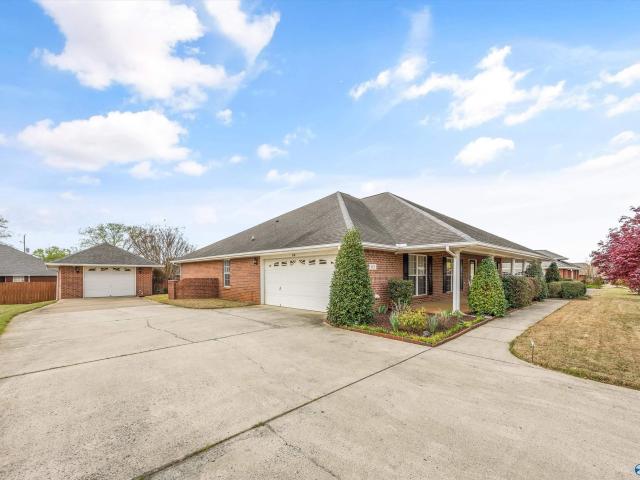 118 Roxberry Drive