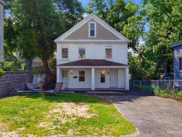 118 Robinson St, Schenectady, NY 12304