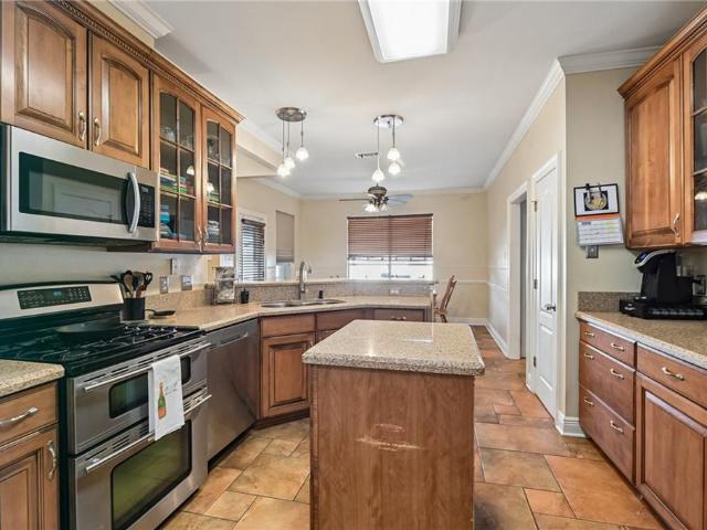 118 Roseland Drive