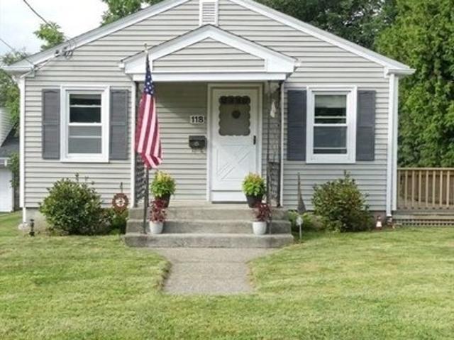 118 Randolph Ave, Tiverton, RI 02878