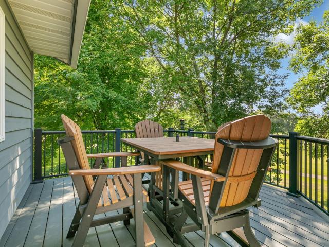 118 River Oaks Drive