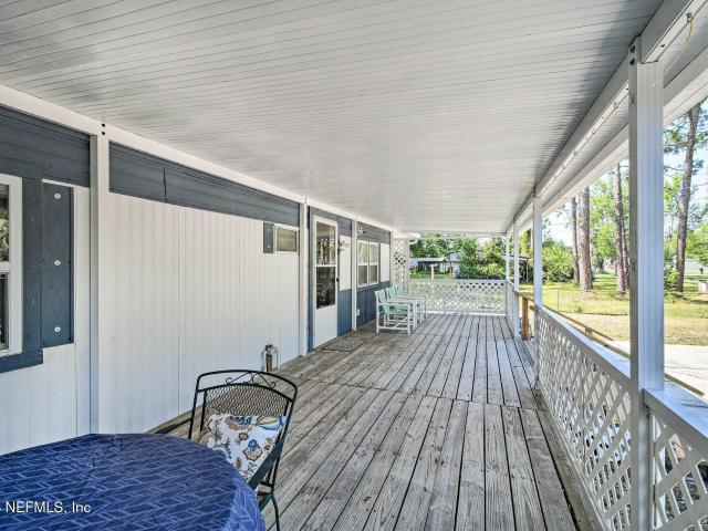 118 Riverside Ave, Satsuma, FL 32189 | MLS #2111