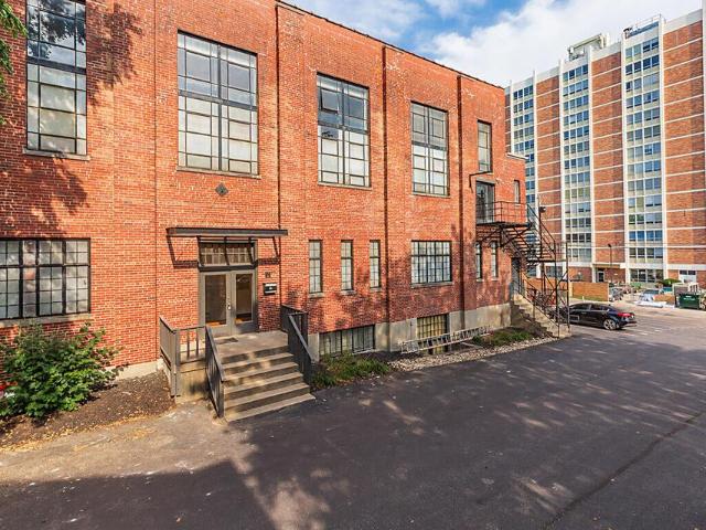118 W 5th Street
