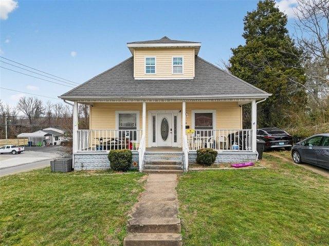 118 W 2nd Ave, Central City, KY 42330