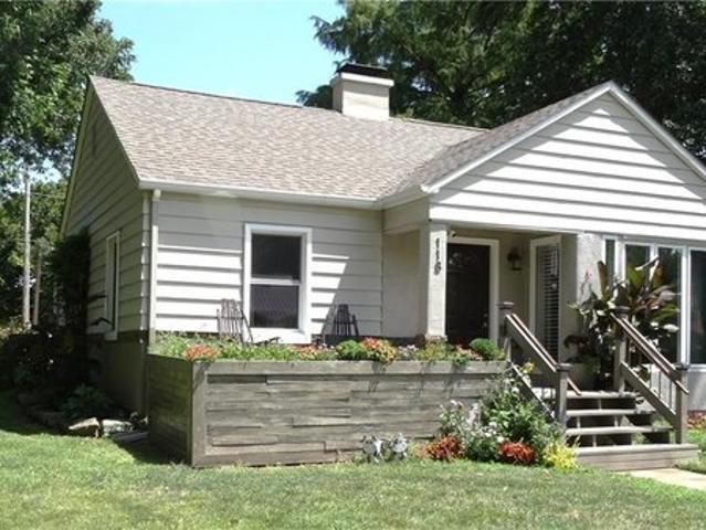118 W Walnut St, Rich Hill, MO 64779