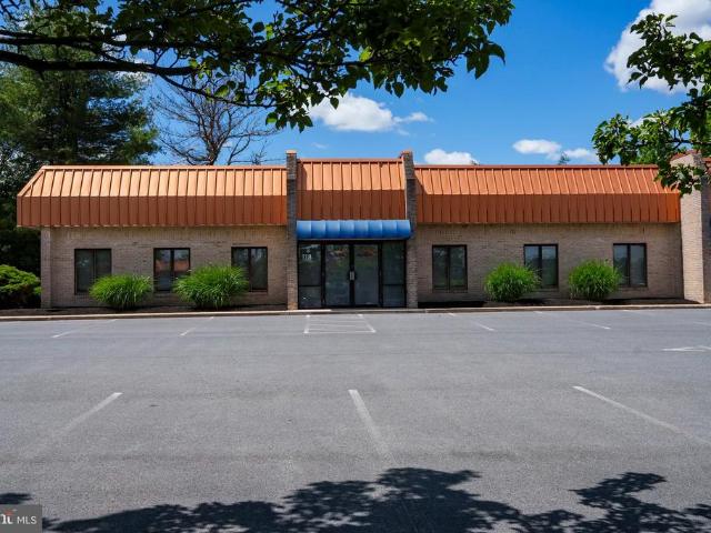 118 W Airport Road