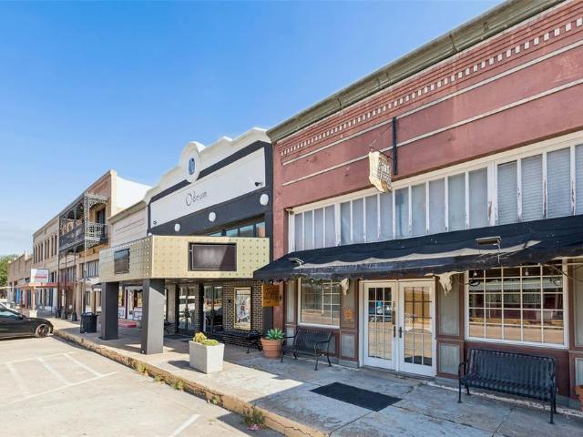 118 W Grand Street