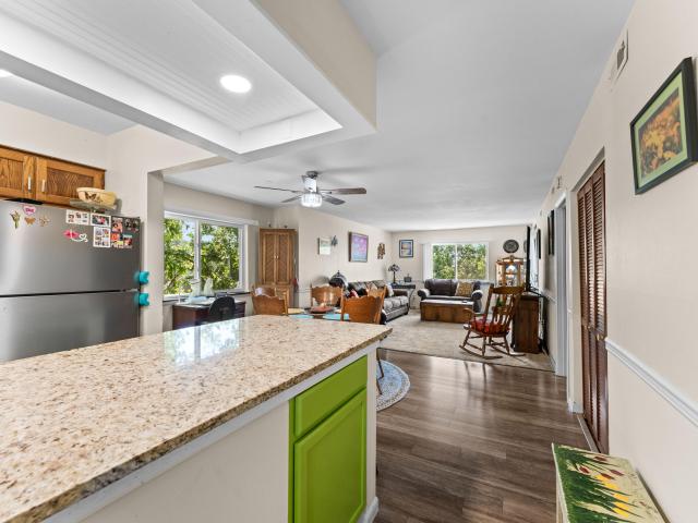 118 W Hensley Street # 2d