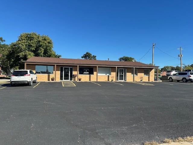 118 W Locust Street