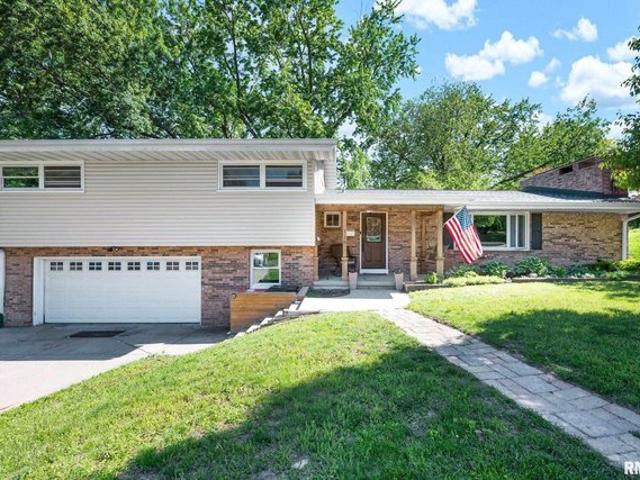 118 W Merle Ln, Peoria, IL 61604