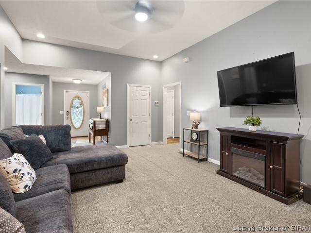 118 W Pigeon Ridge Court