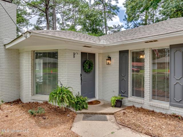 118 Woodcliff Place