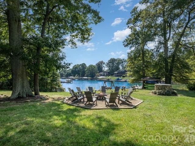 118 Waterfowl Ln, Mooresville, NC 28117