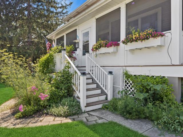 118 Waverly Road
