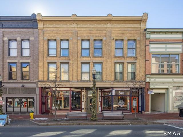 118 Washington St Apt 203, Norwalk, CT 06854