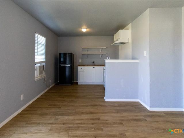 118 West Avenue A