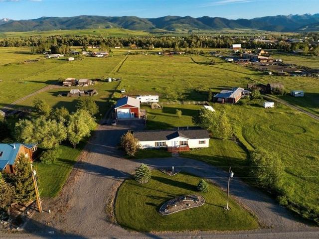 118 Wheeler Mountain Way, Gallatin Gateway, MT 59730