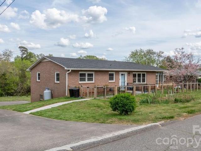 118 Whitley Rd, Morganton, NC 28655