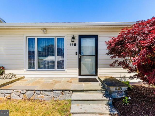 118 Winter Harbor Drive