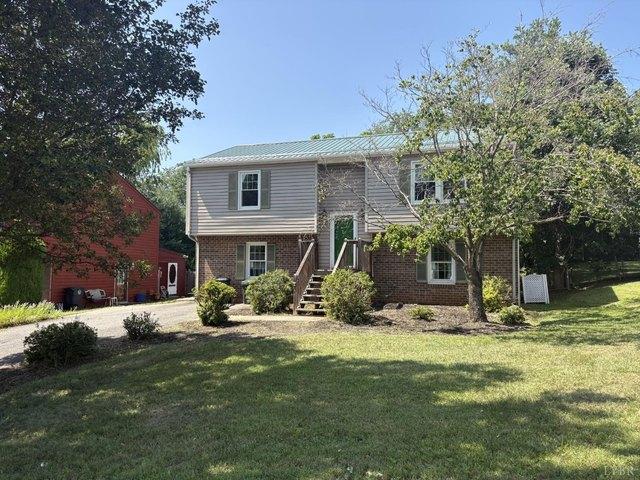 118 Tomahawk Dr, Lynchburg, VA 24502