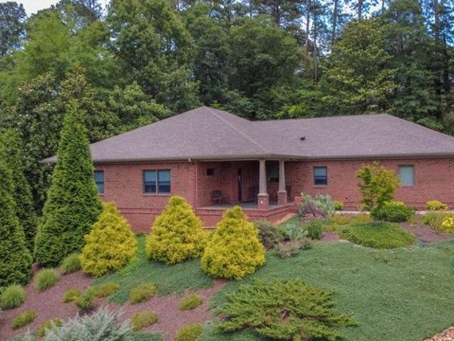 118 Terrell Dr, Cartersville, GA 30120