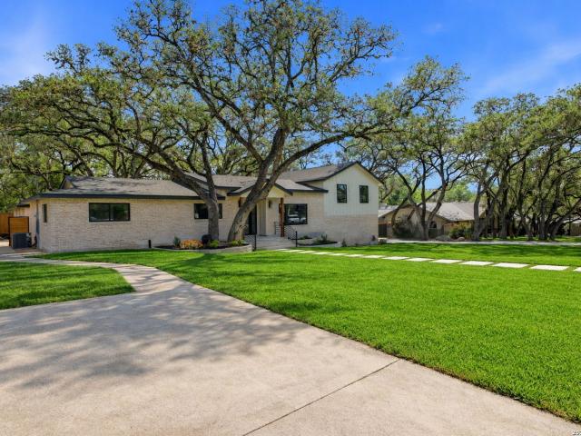 118 Tigertail Rd, Hollywood Park, TX 78232 | MLS #1954
