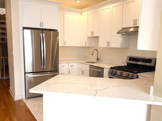 118 Trowbridge St 6, Cambridge, MA