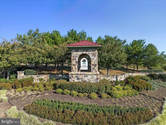 118 Twinleaf Way Lake, White Post, VA 22663 | MLS #VAFV2040 | Compass