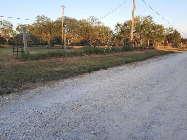 118 Valerie Ln, Dale, TX 78616 | MLS #9033 | Compass