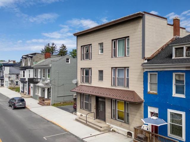 118 Valley Street