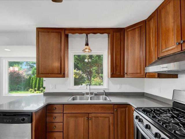 118 Van Etten Boulevard