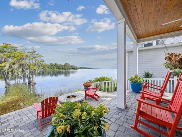 118 Yacht Club Pt, Green Cove Springs, FL 32043