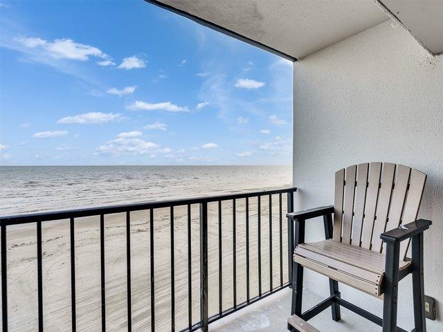 11945 Termini San Luis Pass Rd Apt 604, Galveston, TX 77554