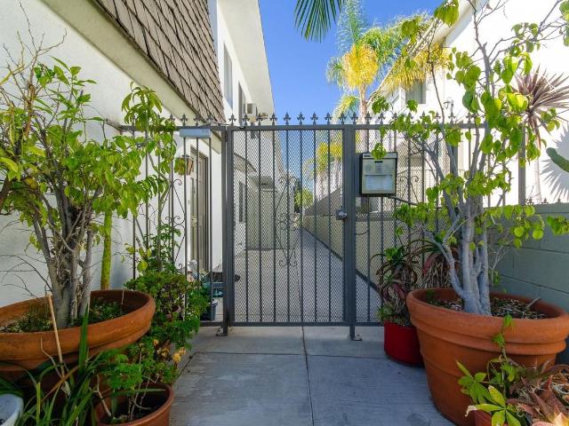 11945 Darlington 2 Bedroom Apartment for Rent at 11945 Darlington Ave, Los Angeles, CA 90049 Brentwood