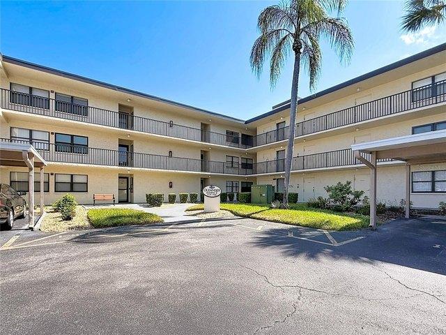 11945 rd St Apt 7322, Largo, FL 33774