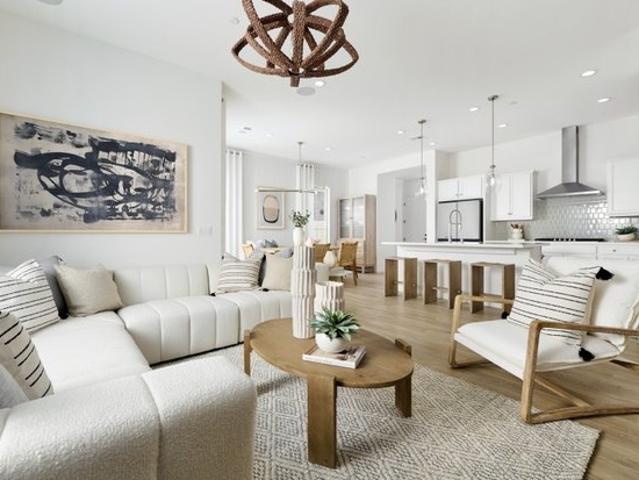 11949 Hillsong Dr, Corona, CA 92883